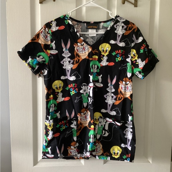 Warner Bros. | Tops | Warner Bros Black Short Sleeve Scrub Top With ...